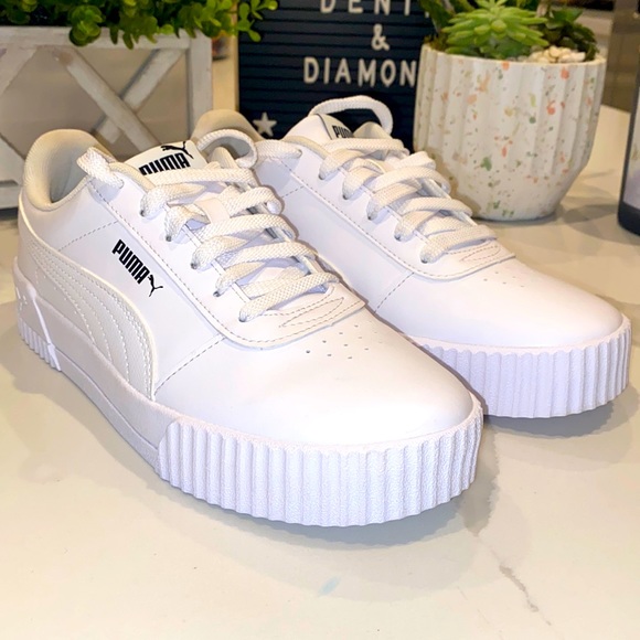 Puma | Shoes | Puma White Soft Foam Optimal Comfort Wide Sole Sneaker ...